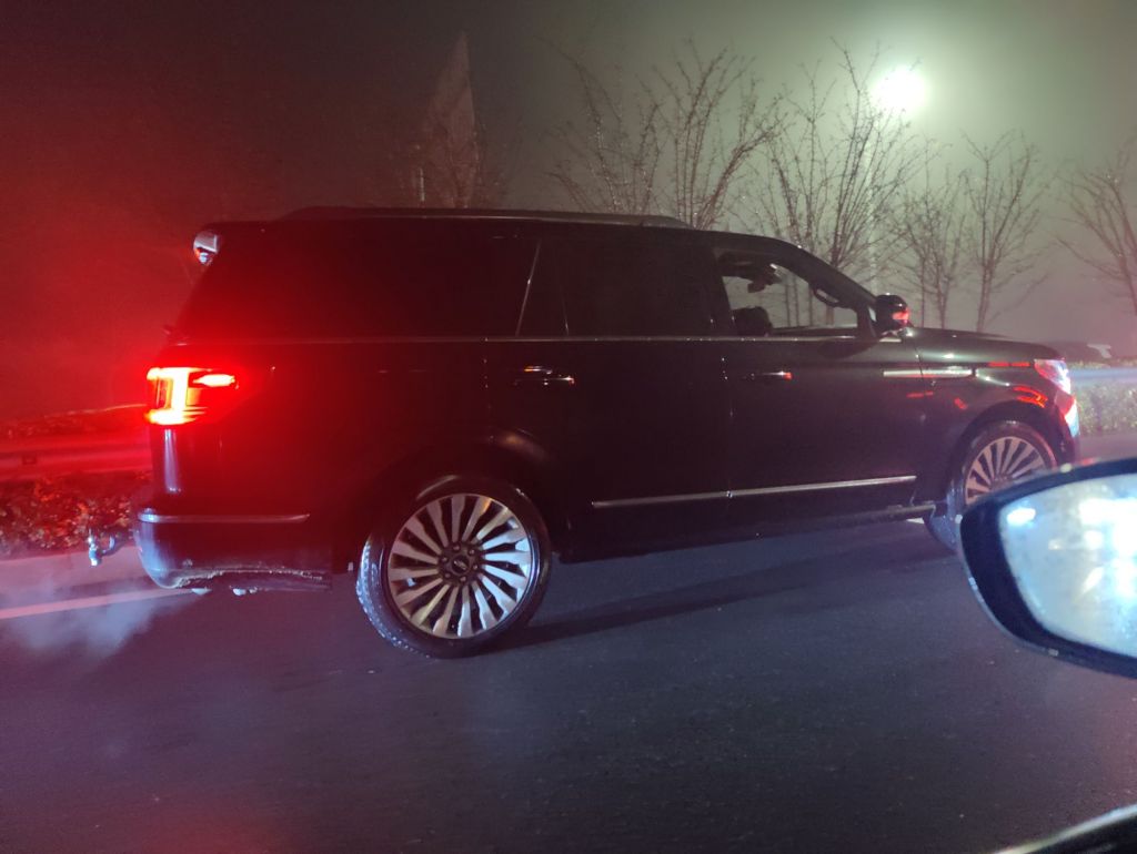 这是不是林肯的那个全尺寸suv? NGA玩家社区