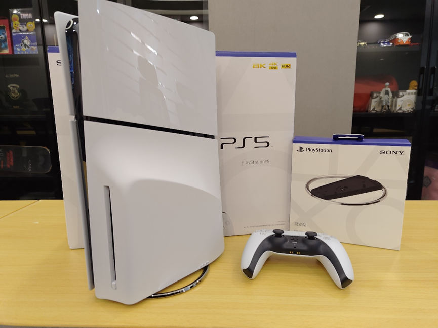 [开箱评测] 更轻更小更纤细！新版国行PS5轻薄版简单开箱&旧版外观对比 NGA玩家社区