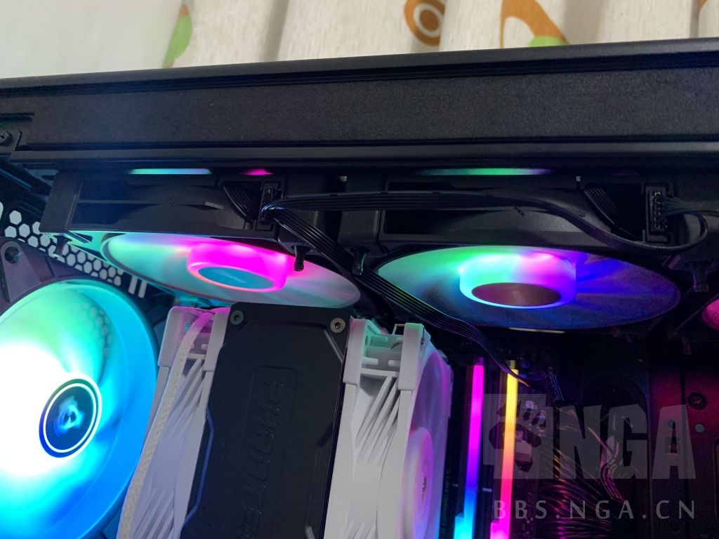萌新请问有两个argb灯乱闪是什么情况，灯关了还能自己亮 NGA玩家社区