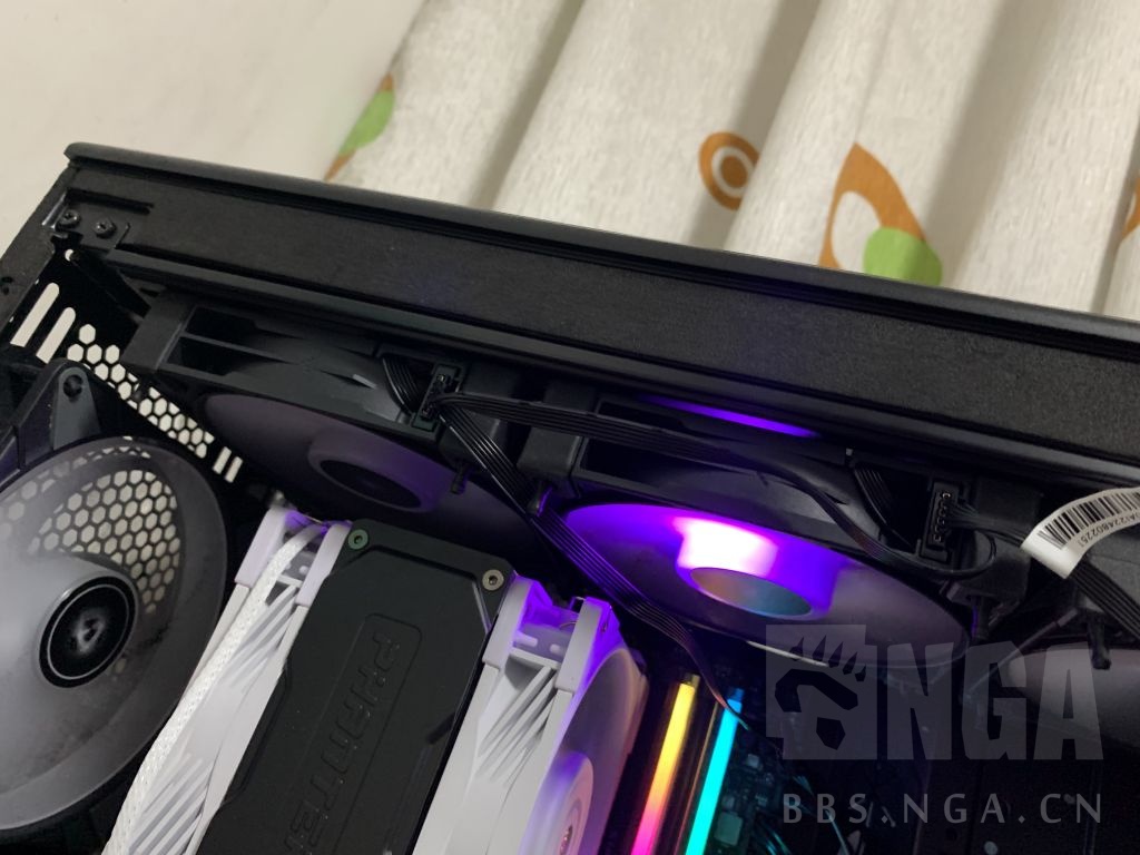 萌新请问有两个argb灯乱闪是什么情况，灯关了还能自己亮 NGA玩家社区