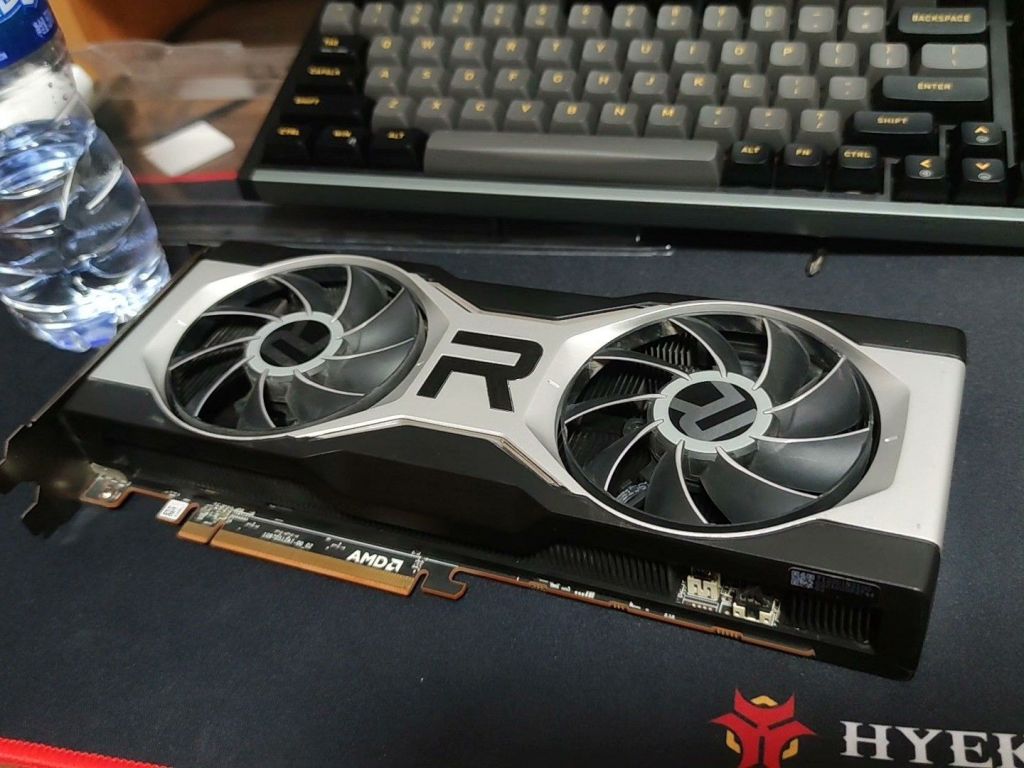 预出个6700xt公版 178