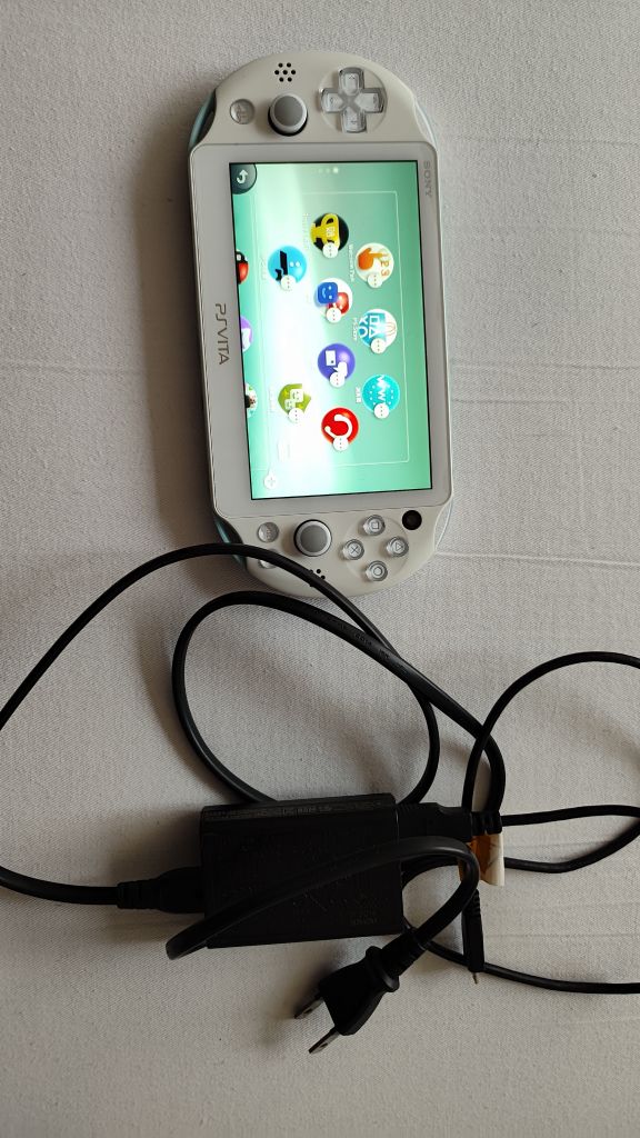 [电视游戏主机/掌机]索尼psv2000箱说全，日版海淘购入 NGA玩家社区