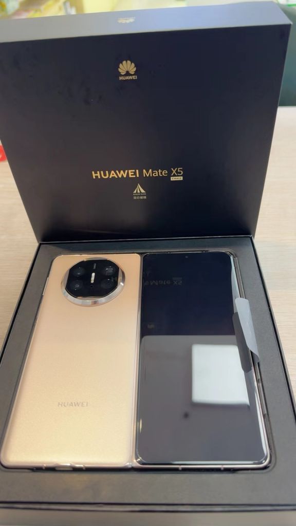 出一台华为mate X5 12+512金色 12.13激活 9.8新 12500 NGA玩家社区