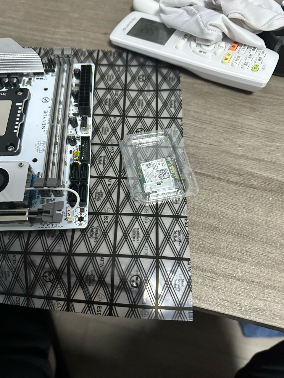 精粤b660i 有包装盒 带ax210网卡 利民防压弯扣具 430到付(当天确认返运费) NGA玩家社区