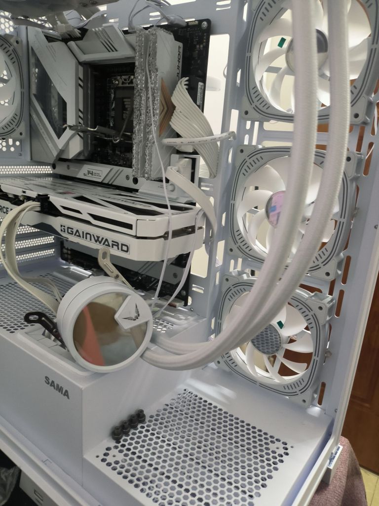 14900和13900哪个好 178