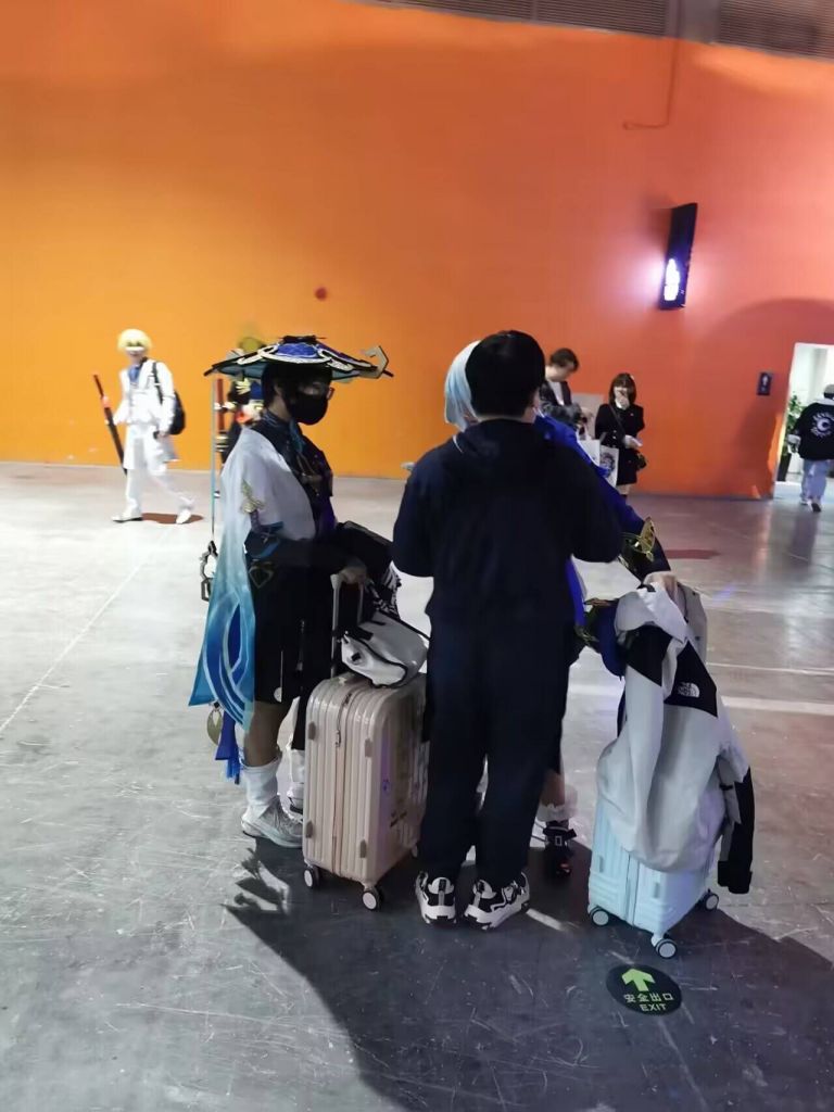 [精神污染C+]听说有个cos原神的跑到广州fes来了？ NGA玩家社区