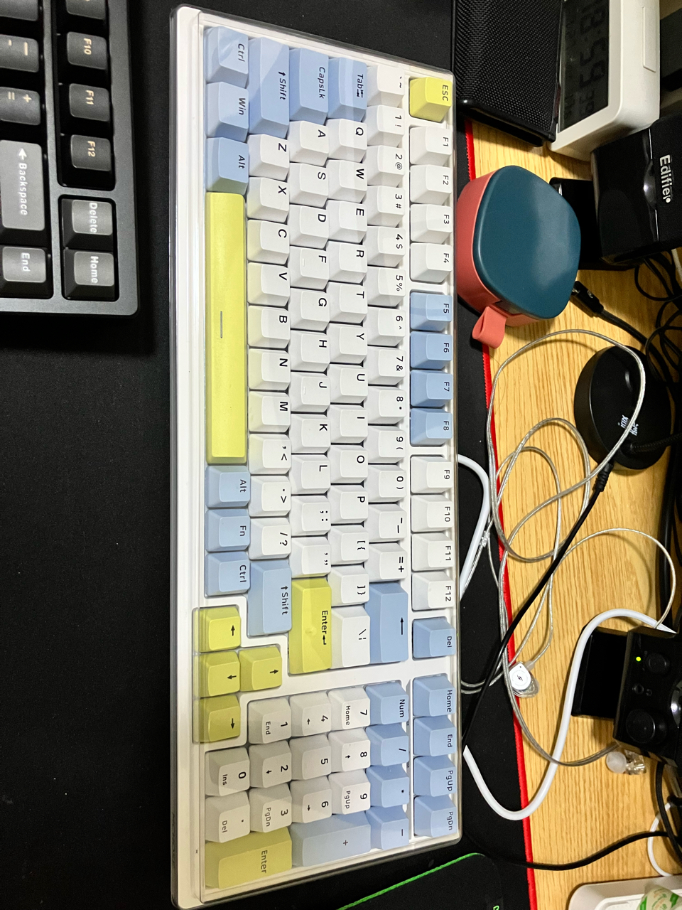 出99新 迈从 k980 98键 热插拔 rgb 机械键盘 单模 灰木轴v3 NGA玩家社区