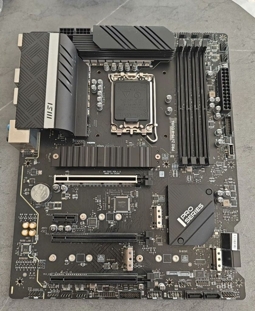 微星z690a和z690刀锋钛都是D4主板，出其中一块。 NGA玩家社区