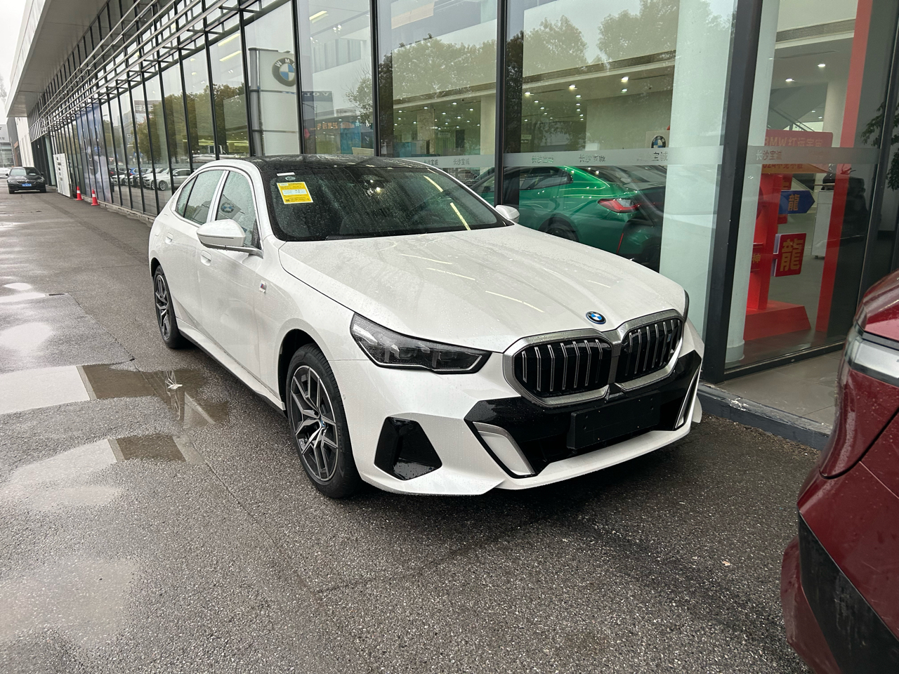 今天陪同学看34C，宝马4S放一堆电车，没有3系，奔驰展厅全是油车。 NGA玩家社区