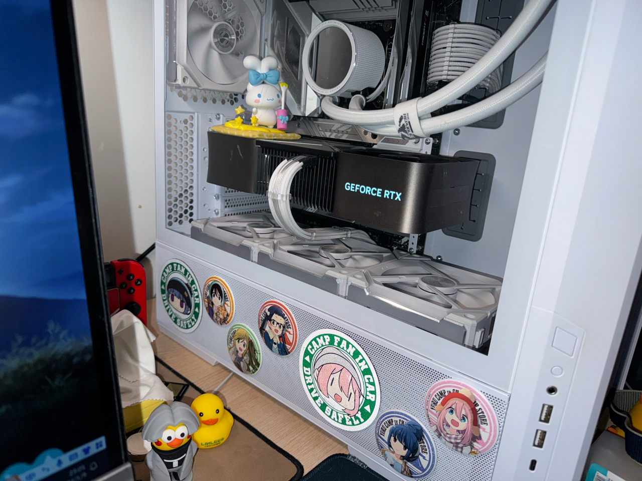 有没有白l216配纯白不带rgb的效果图？ NGA玩家社区