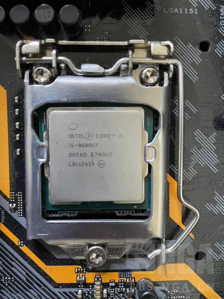 [电脑硬件] 出9600KF板U套、内存、1660ti(显卡后续补实物图) 178