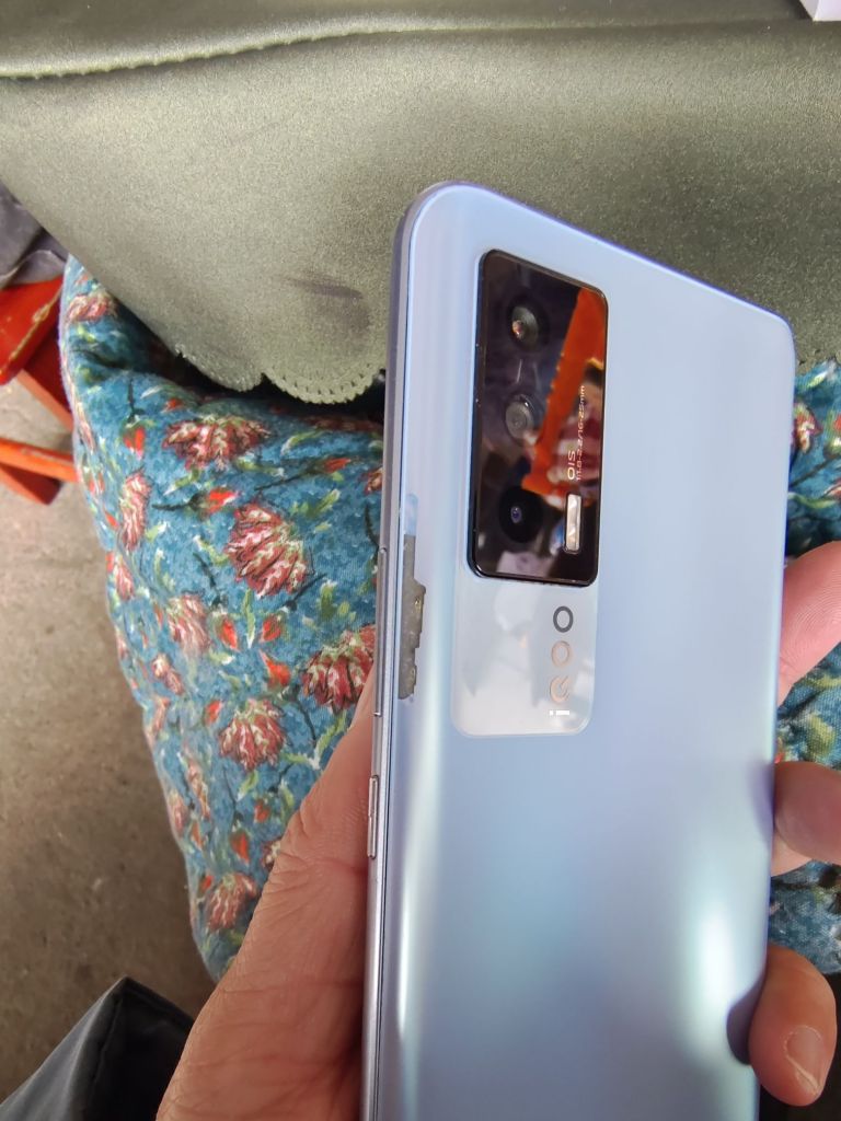 出个IQOO NEO5 12+256G NGA玩家社区