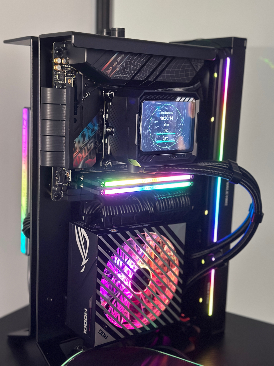 '作业贴'开放式机箱 14700k+4080 NGA玩家社区