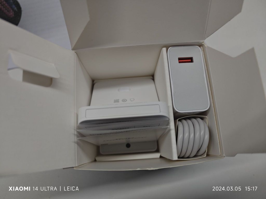 小米新款80W风冷无线充开箱(为了配14U) 178