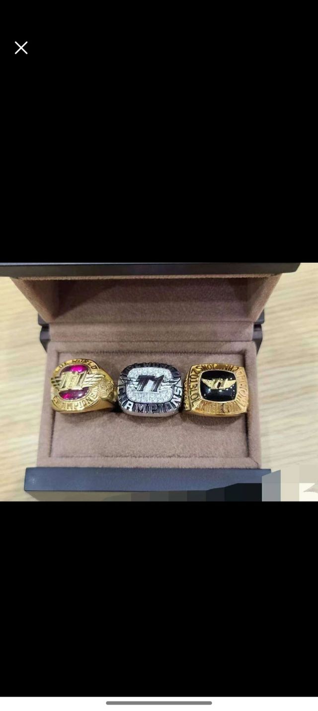 [外赛区赛事]今年宣传片能不能看到手戴四个冠军戒指的faker 178