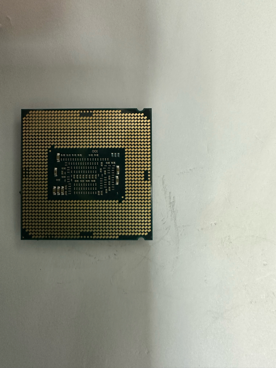 [电脑硬件] I3,8100。省流NGA包邮190，顶盖据说有氧化(生锈？) NGA玩家社区