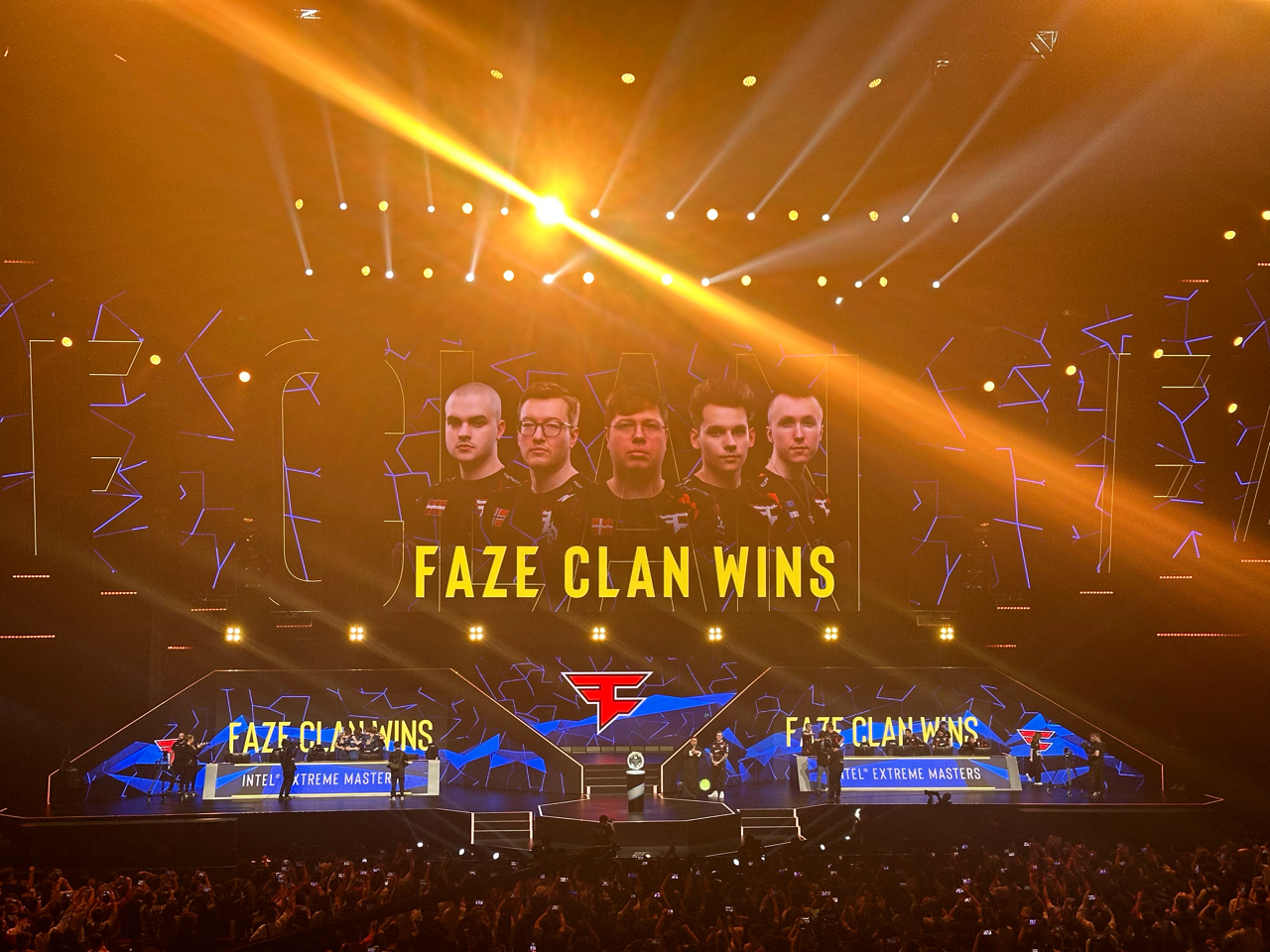 IEM成都A队打Faze现场太给力了 NGA玩家社区