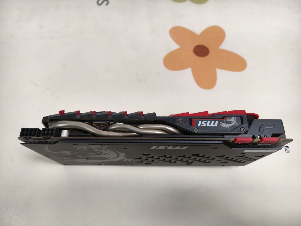 出微星Gtx1070红龙 178