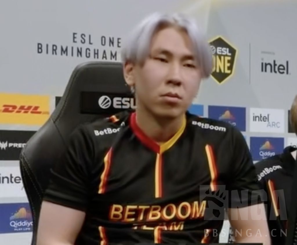 “刀友们大家好，我是TI夺冠两年半的DoTA2职业选手脑东京” 178