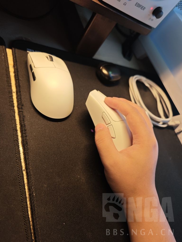 请问一下 使用毒蝰V3pro这个算正常吗。 NGA玩家社区