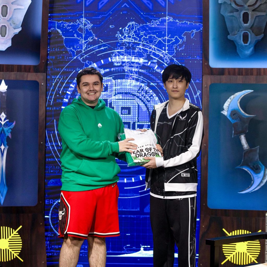 Yatoro的电报头像是星野裕(peko)，那么对他而言AME是不是他的月本诚呢 NGA玩家社区