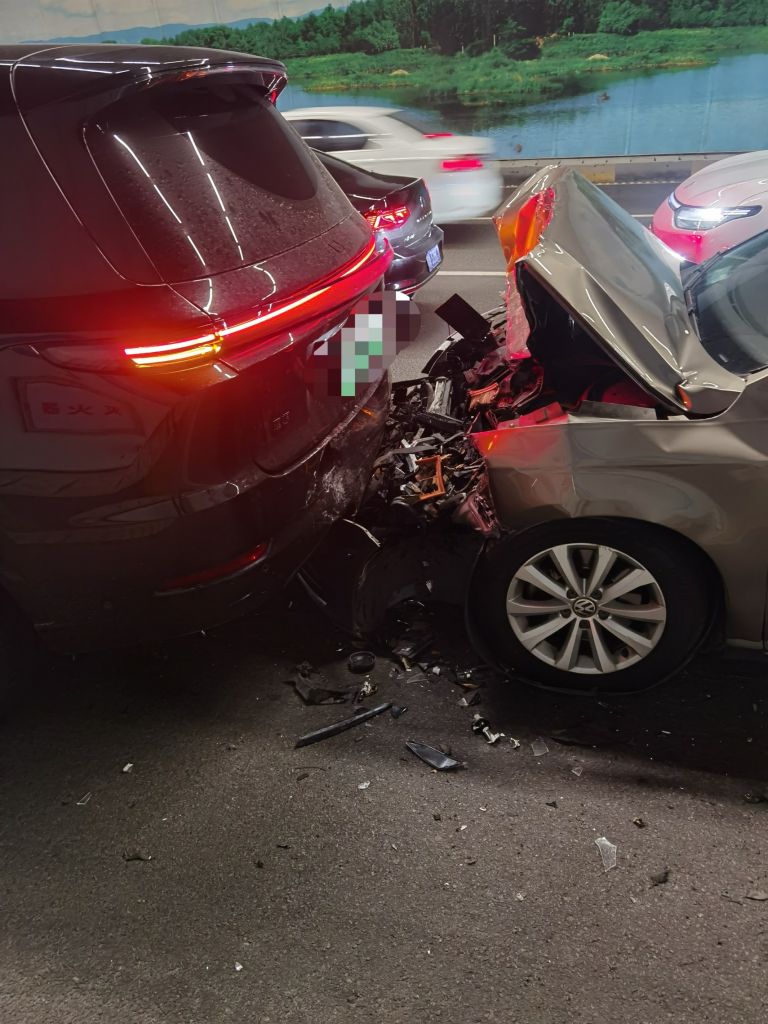 理想L9新鲜追尾 NGA玩家社区