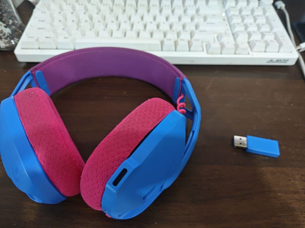 出个接收器被自己弄坏了的罗技g435 NGA玩家社区