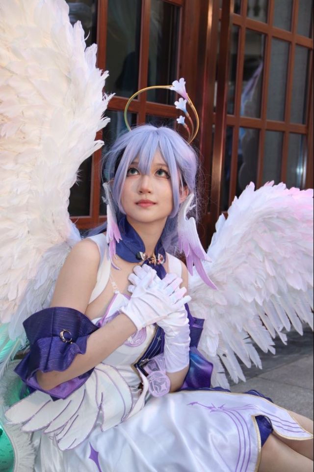 [cos]今天逛漫展拍到的一位知更鸟coser，颜值真的很棒，原图直出都美炸了 178