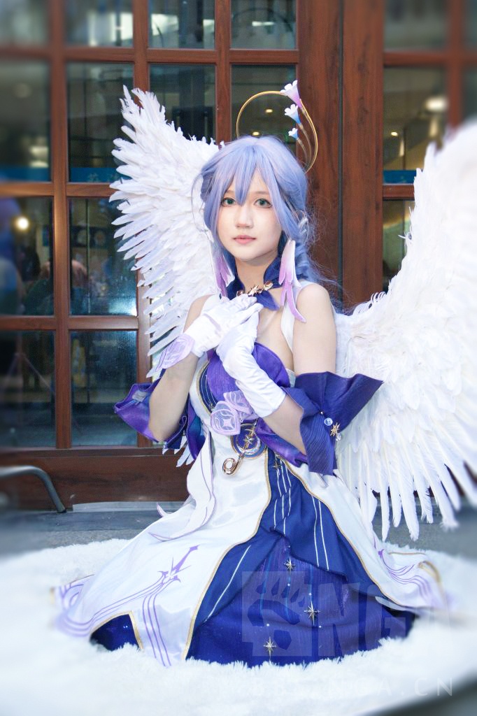 [cos]今天逛漫展拍到的一位知更鸟coser，颜值真的很棒，原图直出都美炸了 178