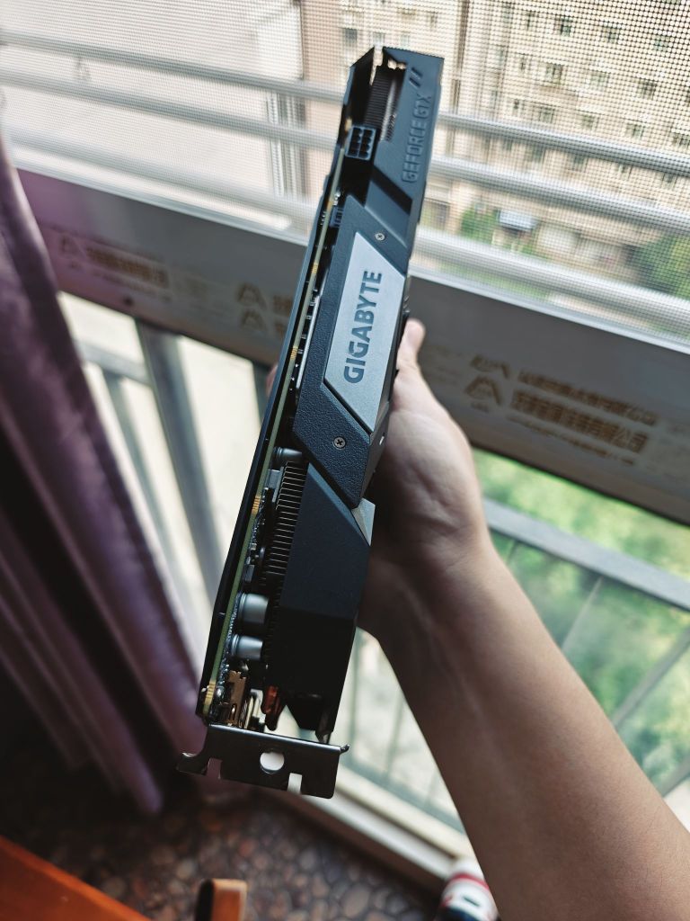 爱国嘉1660TI 箱说全 178