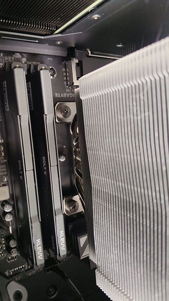 机子装好了，但为啥下载东西cpu就99°了? NGA玩家社区