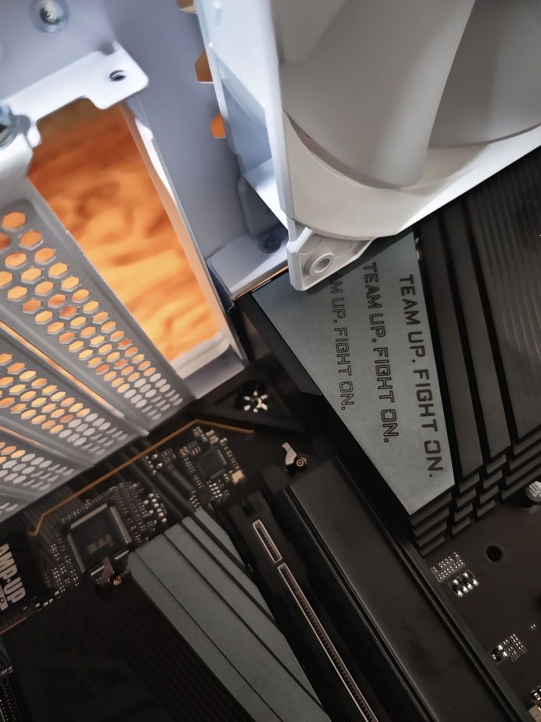 技嘉z790小雕x装联力216，主板固定不了 NGA玩家社区