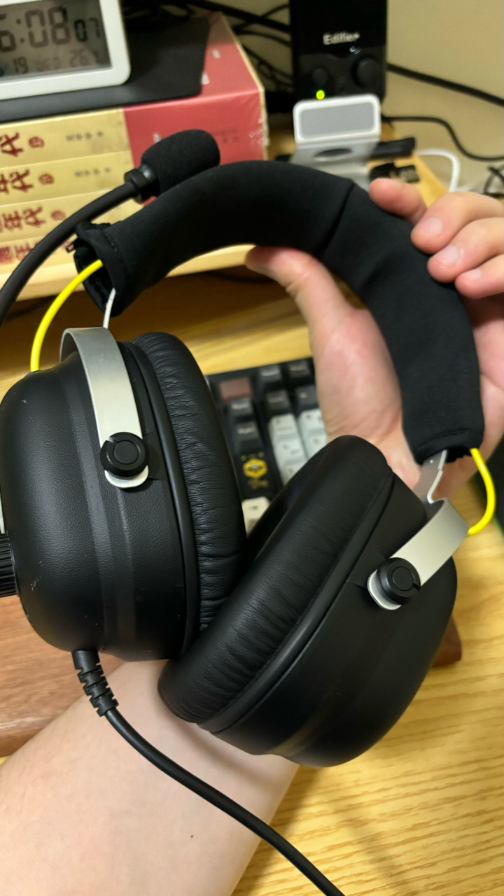 出r5 7600+ 映泰b650，两根海康威视c2000pro 2t，硕美科g936pro 7.1声道耳机，8把avc daze1225b2u 双滚珠风扇。 NGA玩家社区