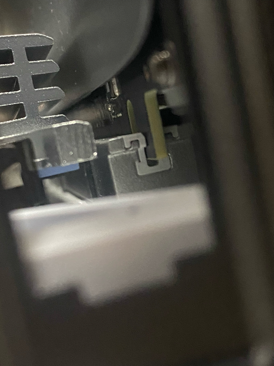 [烤机求助]gpuz bus interface不一致 NGA玩家社区