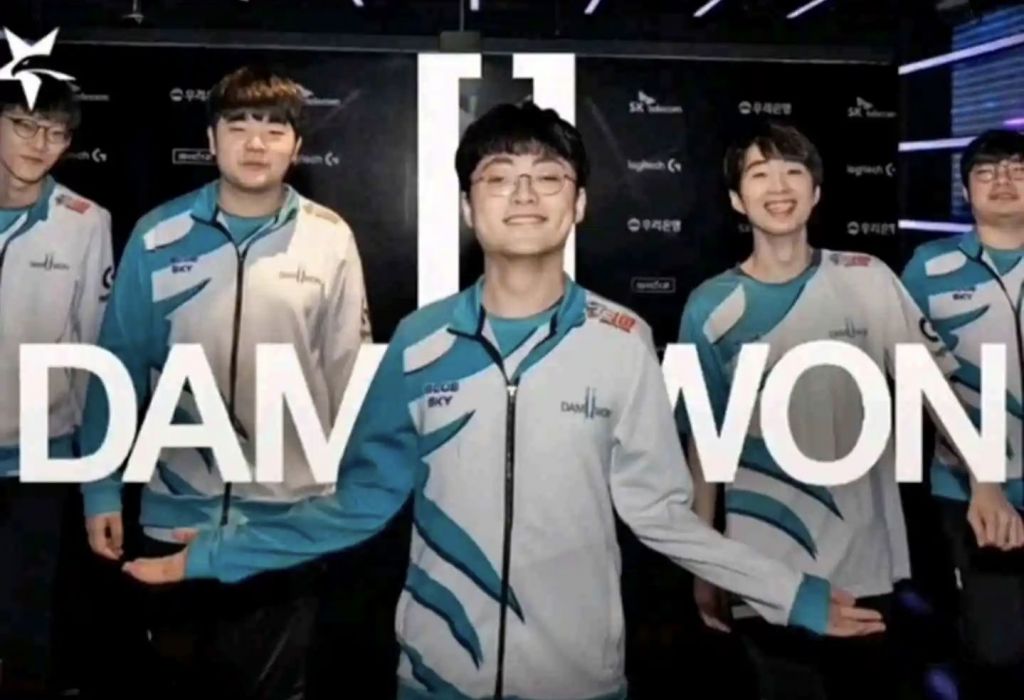 说实在的，整版的久美子摊手图每次看到都让我联想起另一个人 178