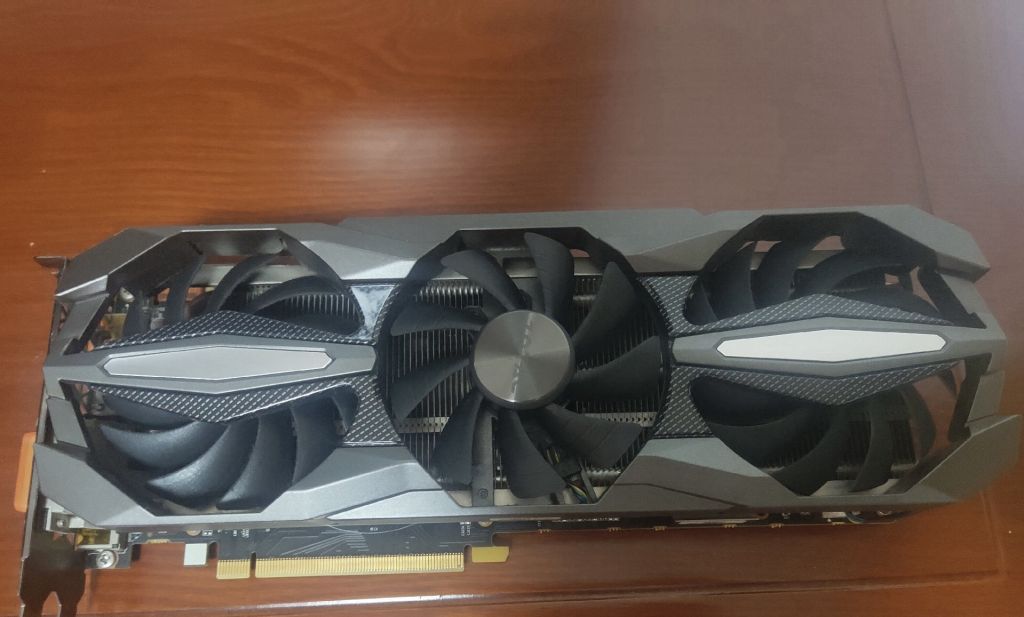 索泰 1070至尊PLUS OC 650 微星万图师3070 3x 2050 NGA玩家社区