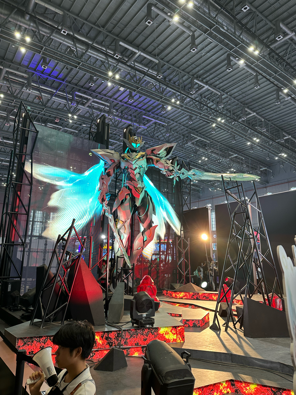 终于轮到我了，女票cos蕾姆带我BW逛吃～ NGA玩家社区