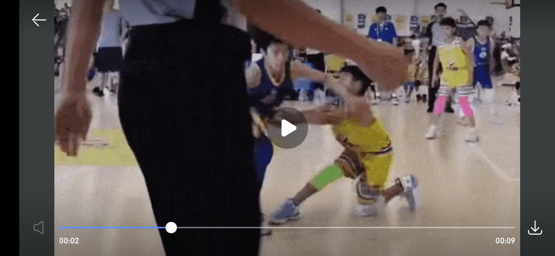 U9篮球NYBO全国总决赛近日举行，随行家长大打出手，疑为场上球员动作过大 NGA玩家社区