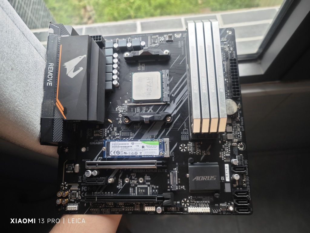 5600+b550m小雕+海盗船铂金统治者8×4 NGA玩家社区