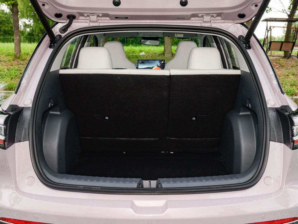 星愿后悬挂是三连杆筷子 前备箱很大有70L 后备地板箱高度也不高 NGA玩家社区