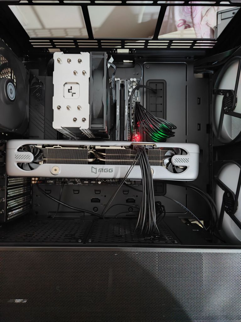 大佬抢救下，主板debug指示灯一直CPU报错。 178