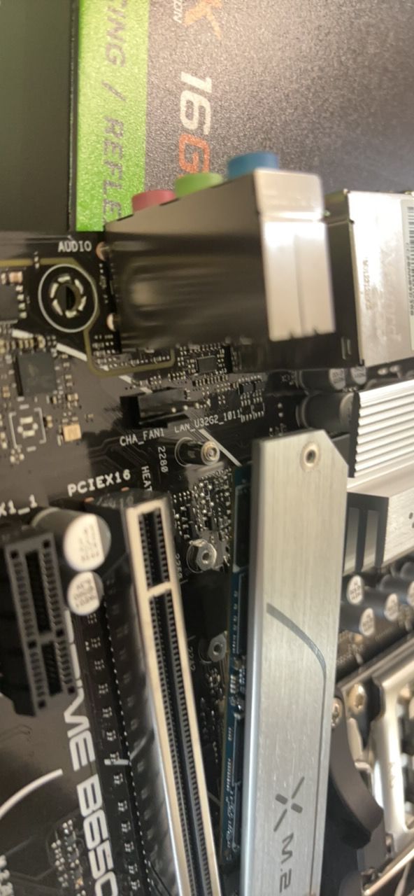 求助 华硕(打错啦成华为了)主板的m2铜柱螺丝断在里面了 NGA玩家社区