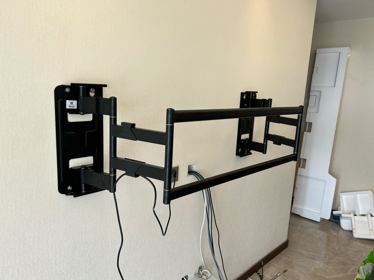 有没有已经装了雷鸟鹤6pro 85寸的大佬推荐一下电视挂架 NGA玩家社区