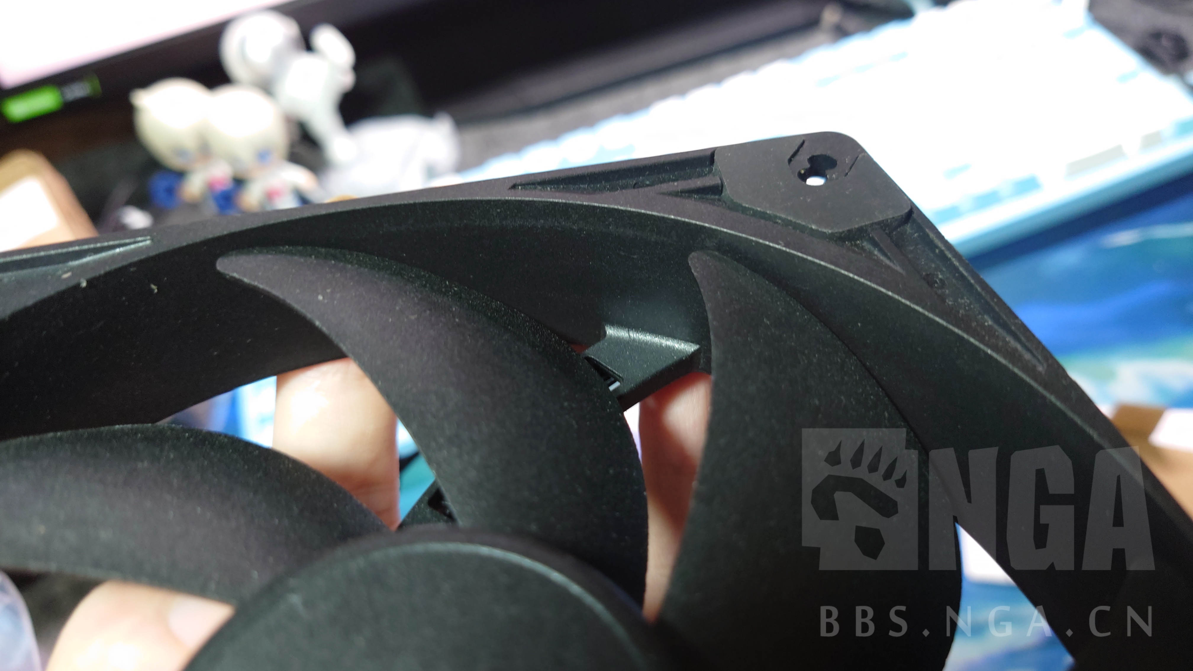 12cm风扇云评：pentawave p12e、akasa otto sc12 NGA玩家社区