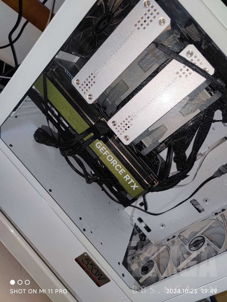 兄弟们快冲，万丽淘宝旗舰店4070s星云4000块有货 NGA玩家社区