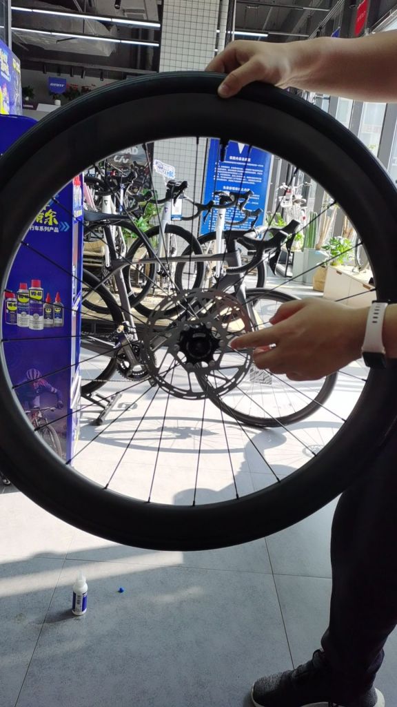 入门上了tcr adv3+碳轮 NGA玩家社区