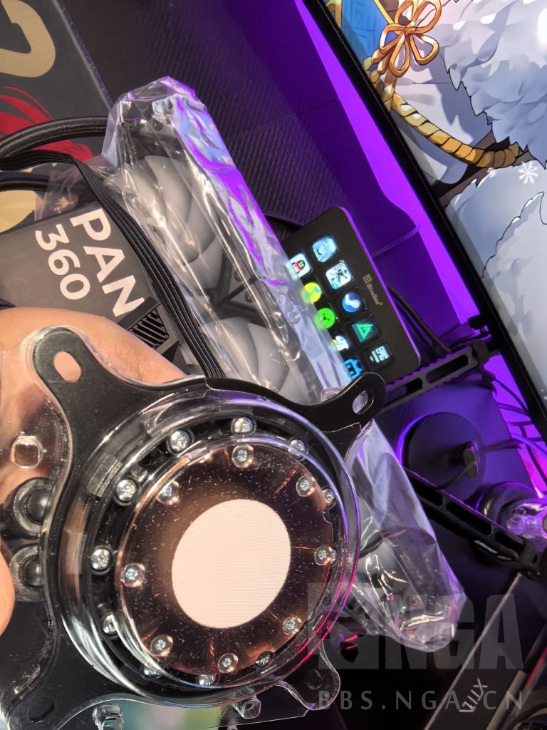 TRYX创氪星系PANORAMA SE 360曲面屏水冷开箱装机，视觉效果极佳，颜值爆炸，就说好不好看吧 178