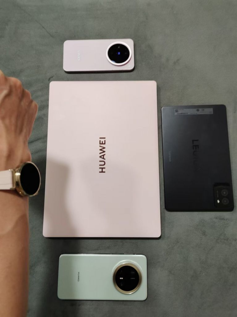 开箱mate70 pro+飞天青，提前到货了，外观和游戏体验(谈谈优缺点) NGA玩家社区