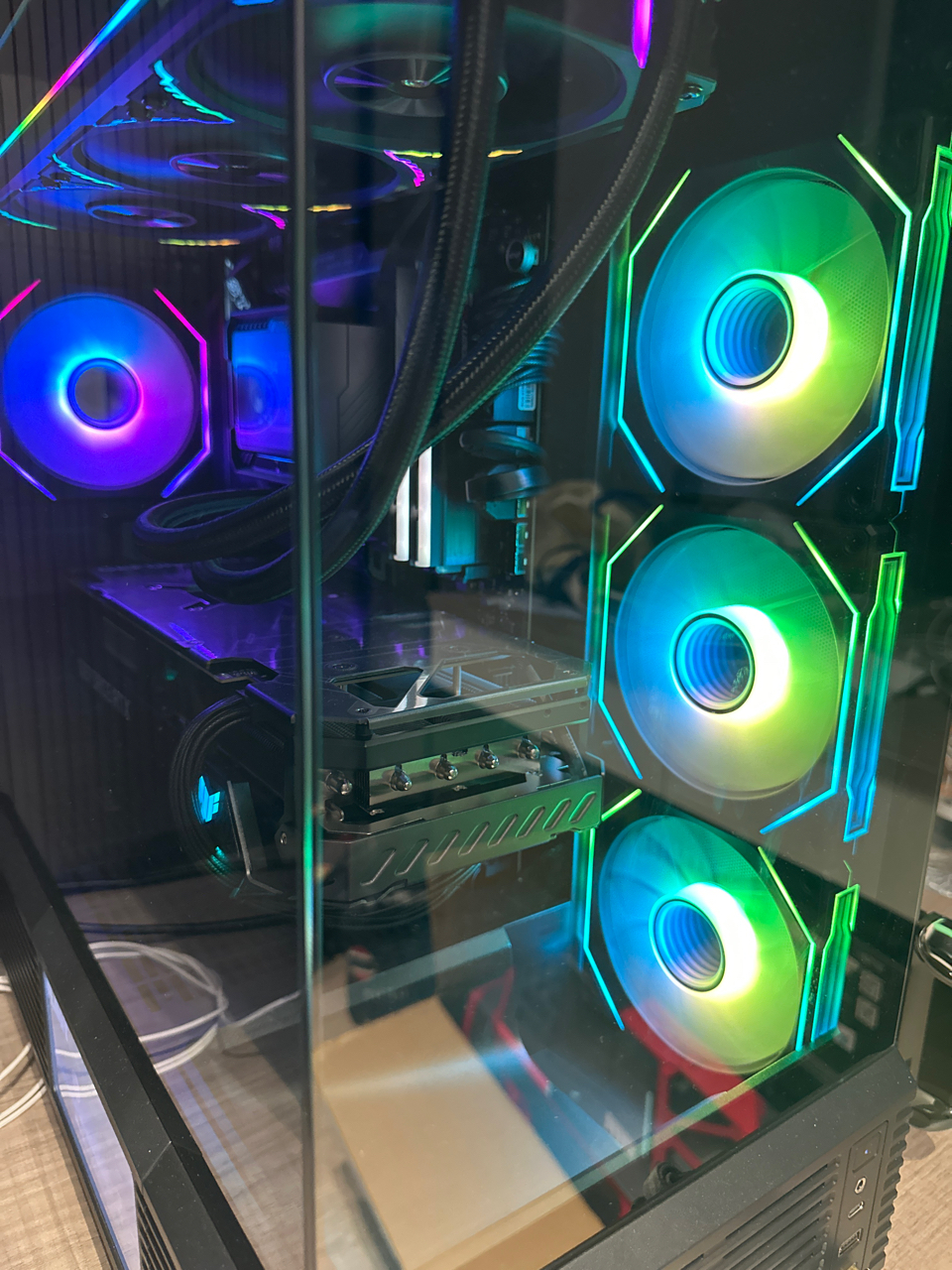 求问机箱内部的argb风扇颜色是用什么调的？ NGA玩家社区