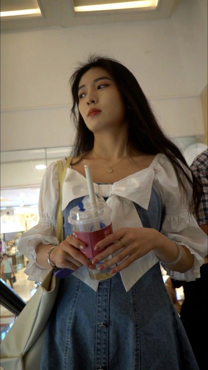 街拍氵 这个小姐姐算素人美女吗 NGA玩家社区